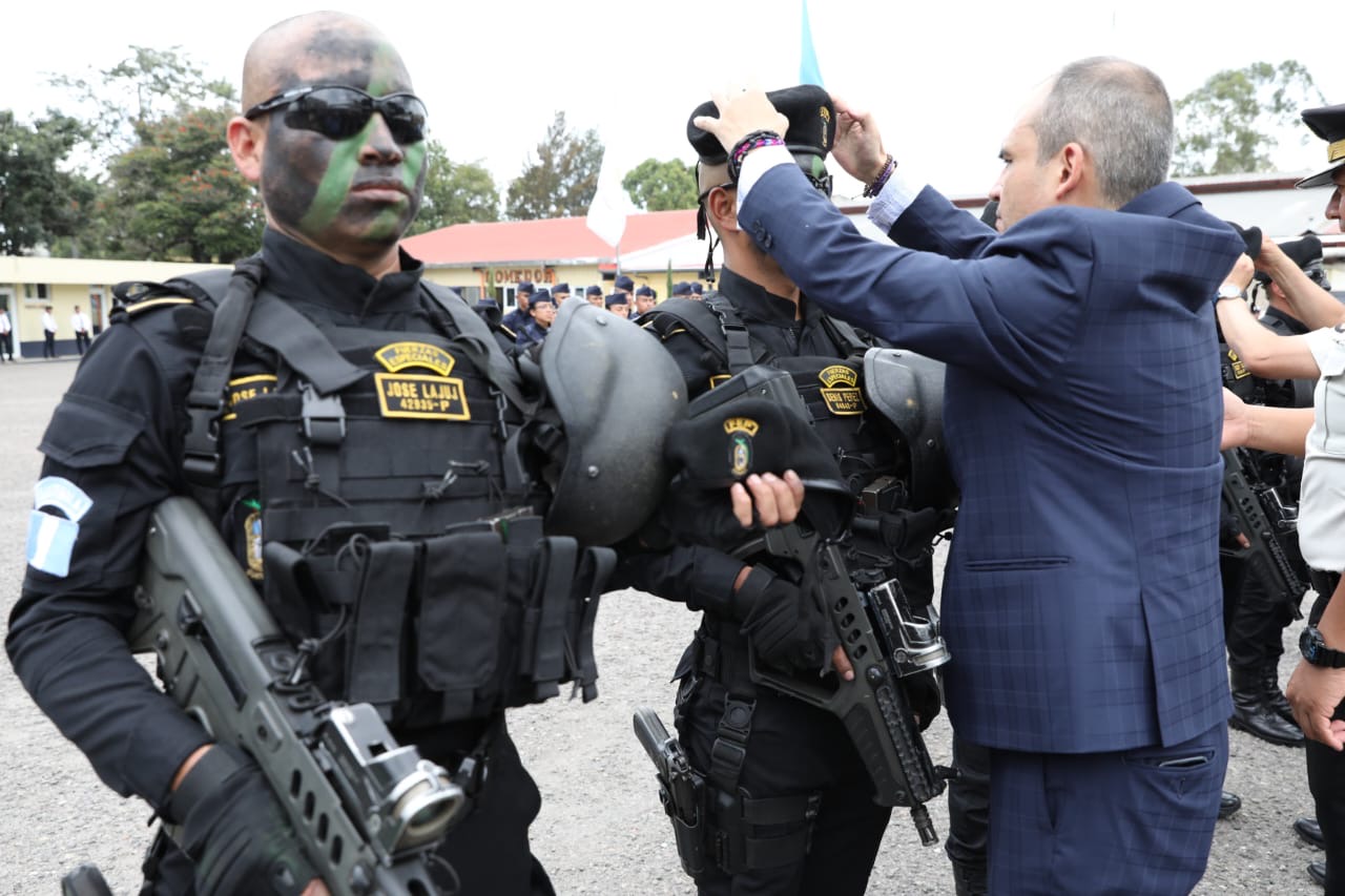 Nuevos agentes se incorporan a las Fuerzas Especiales de Policía ...